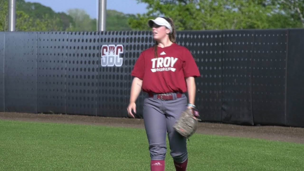 Trojan pitcher Leanna Johnson making a name for herself in collegiate ...