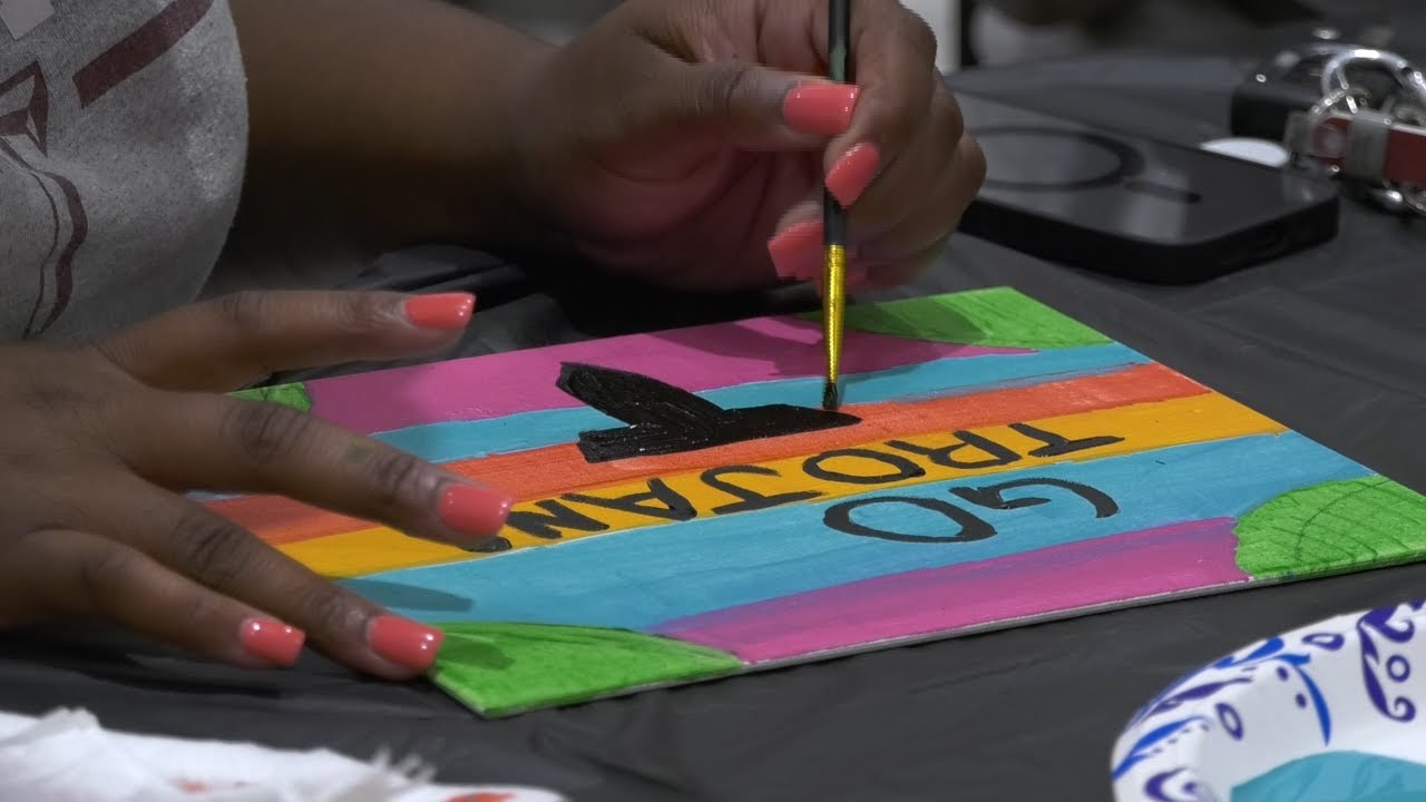 Paint Night brings students, artists together - TrojanVision