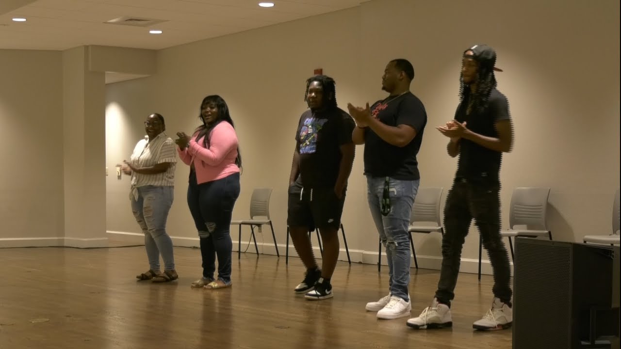 Students showcase talents during NABJ's Apollo Night - TrojanVision