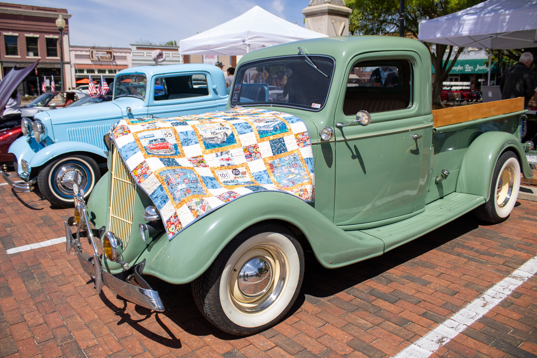 Troy gets a blast from the past at Spring Cruise-In - TrojanVision