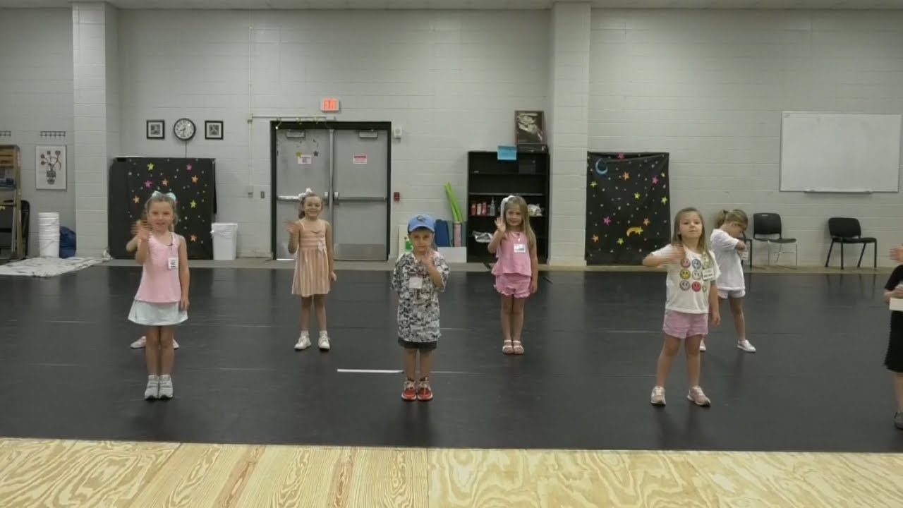 TROY welcomes stellar kids during Mini Spotlighters - TrojanVision