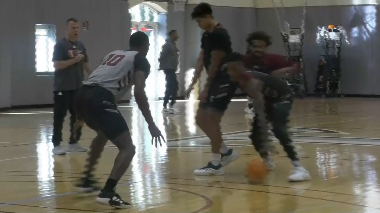 Men's basketball team talks high expectations heading into new season ...