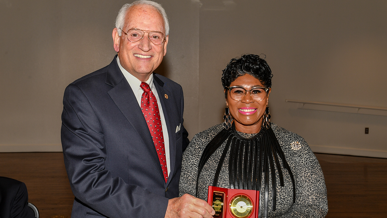 Karen Tillery wins Troy University’s McKinley Award - Troy Today