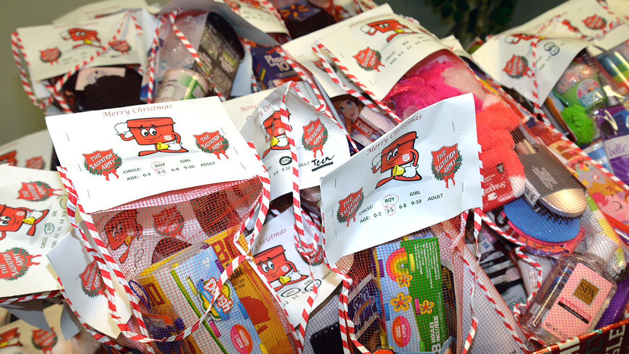 Trojans give back during the holiday season - Troy Today
