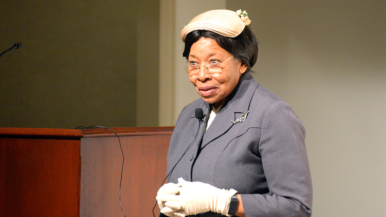 Clemons’ portrayal of Rosa Parks highlights museum’s celebration of ...