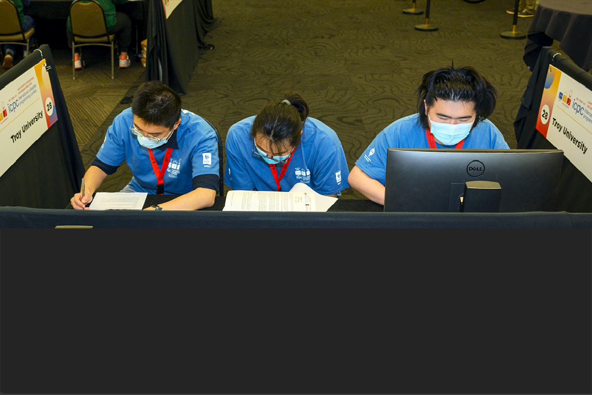 TROY team competes at Intercollegiate Collegiate Programming Contest's ...