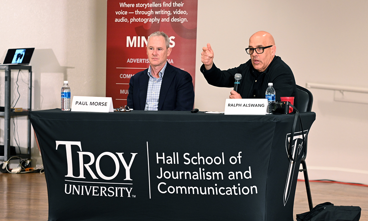 Students learn 'the art of photographic storytelling' during M. Stanton ...