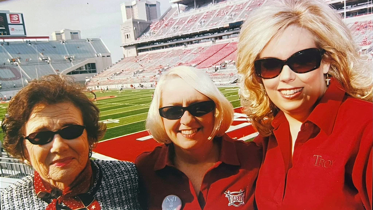 Alumna, ardent Trojan fan ‘Miss Ann’ Williams passes away - Troy Today