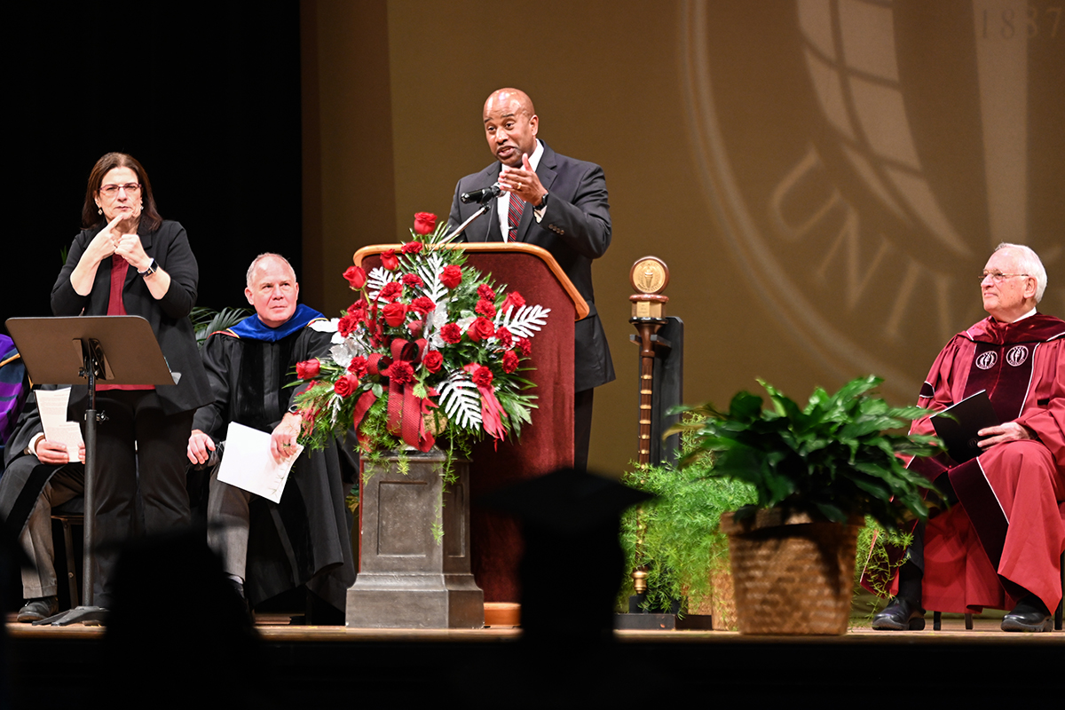 TROY Dothan graduates encouraged to "dream big" - Troy Today