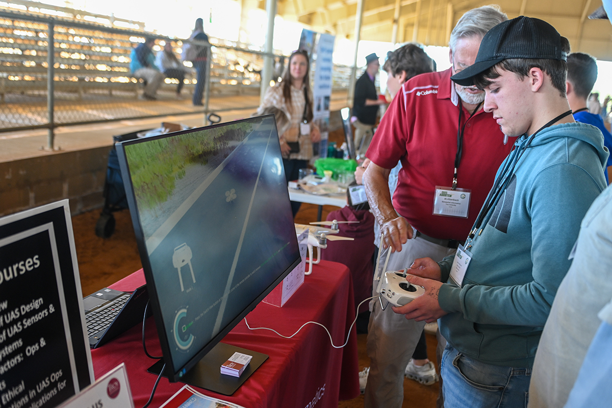 AgriSTEM Expo connects nearly 600 students to the future of farming ...