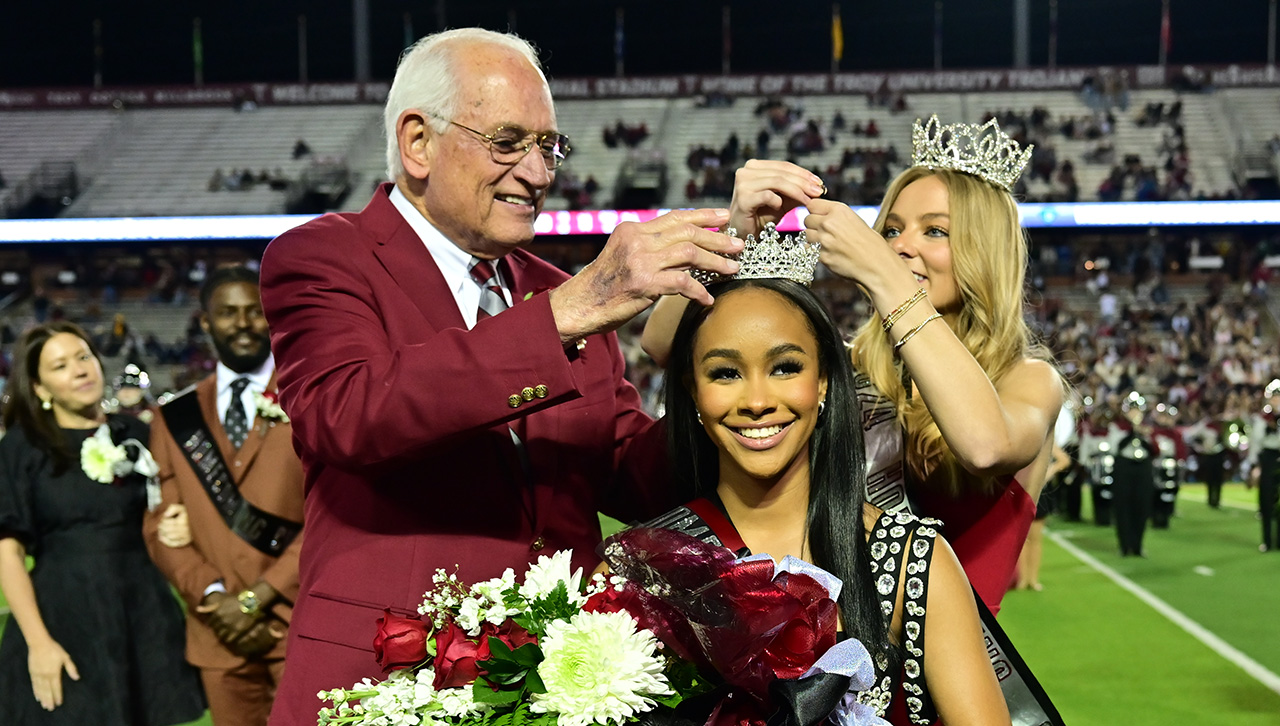 McElrath, Smith named 2025 Homecoming Queen and King - Troy Today