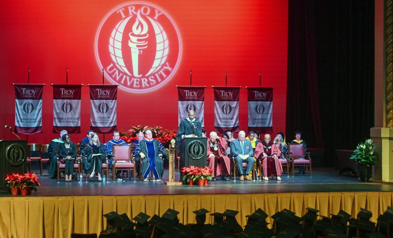 Bunting encourages TROY graduates to make an impact on their workplaces ...